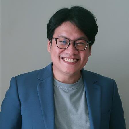 OMG! Rabin Angeles Is Leading The Book-Turned-Series, 'Seducing Drake ...