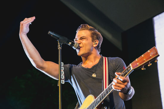 10 Best Moments from Hunter Hayes’ Singapore Showcase