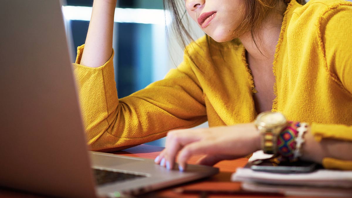 Facebook's New Feature Is A Snooze Button