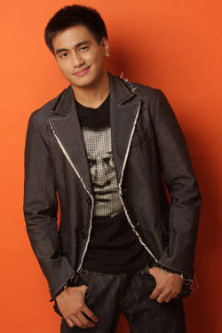 RAINIER CASTILLO: Your Latest Celebrity Chatmate!