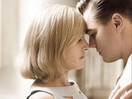 4 Lip-Locking Moves You Must Master