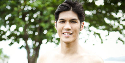 Cosmo Online Hunk Jommy Teotico: Sexy Bachelor