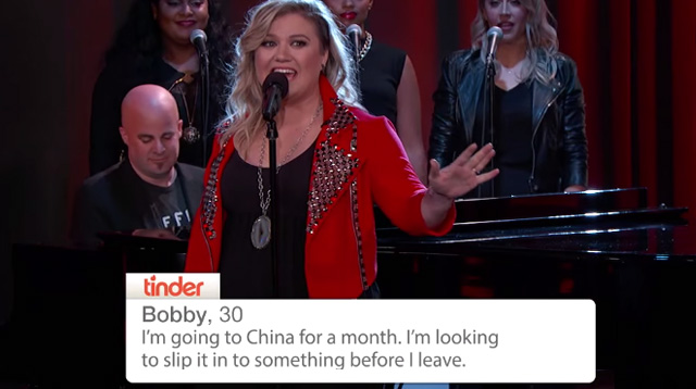 Kelly Clarkson Can Sing Anything, Including Tinder Profiles