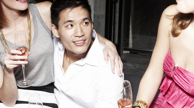 10 Signs He's Still Obsessed With His Ex