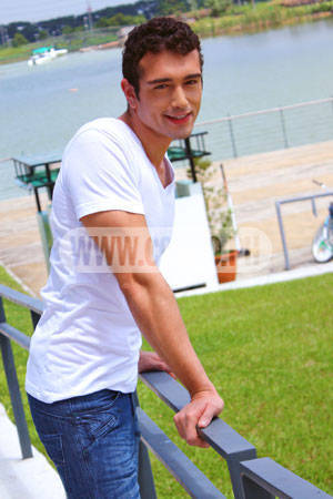 Behind The Scenes With Cosmo Online Hunk Mark Alejandro