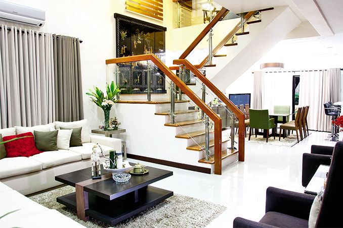 Doug and Chesca Kramer's Three-Storey House with a Modern Contemporary ...