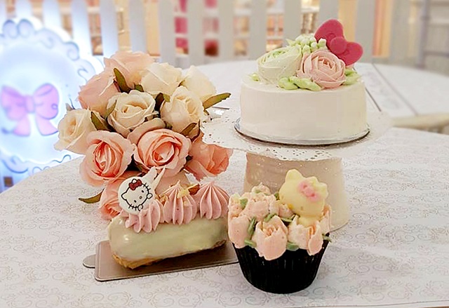 Hello Kitty Café Unveils a New Adorable Dessert Bar