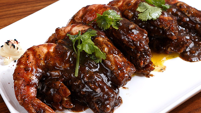 Sasa at Estancia Mall, Capitol Commons