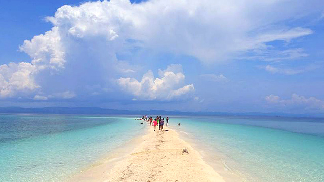 Amazing Sandbars You Should Visit in the Philippines