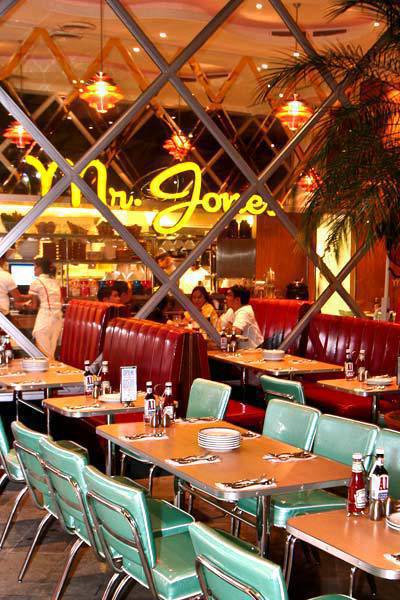 Mr. Jones takes diner food up a sophisticated notch