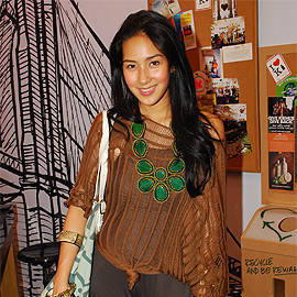 Mikaela Lagdameo, Brent Javier, Karen Pamintuan, Isabel Roces at the ...