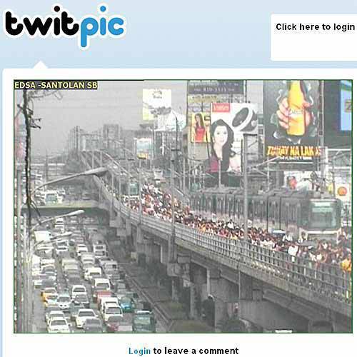 MRT train stalled due to brake failure, passengers forced to walk on ...