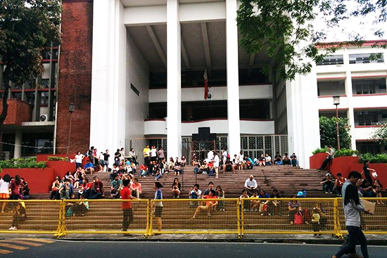 Live Blog: Scenes from the UP Lantern Parade 2014