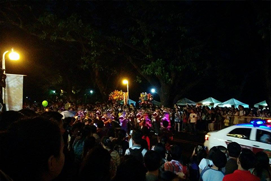 Live Blog: Scenes from the UP Lantern Parade 2014