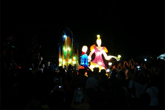 Live Blog: Scenes from the UP Lantern Parade 2014